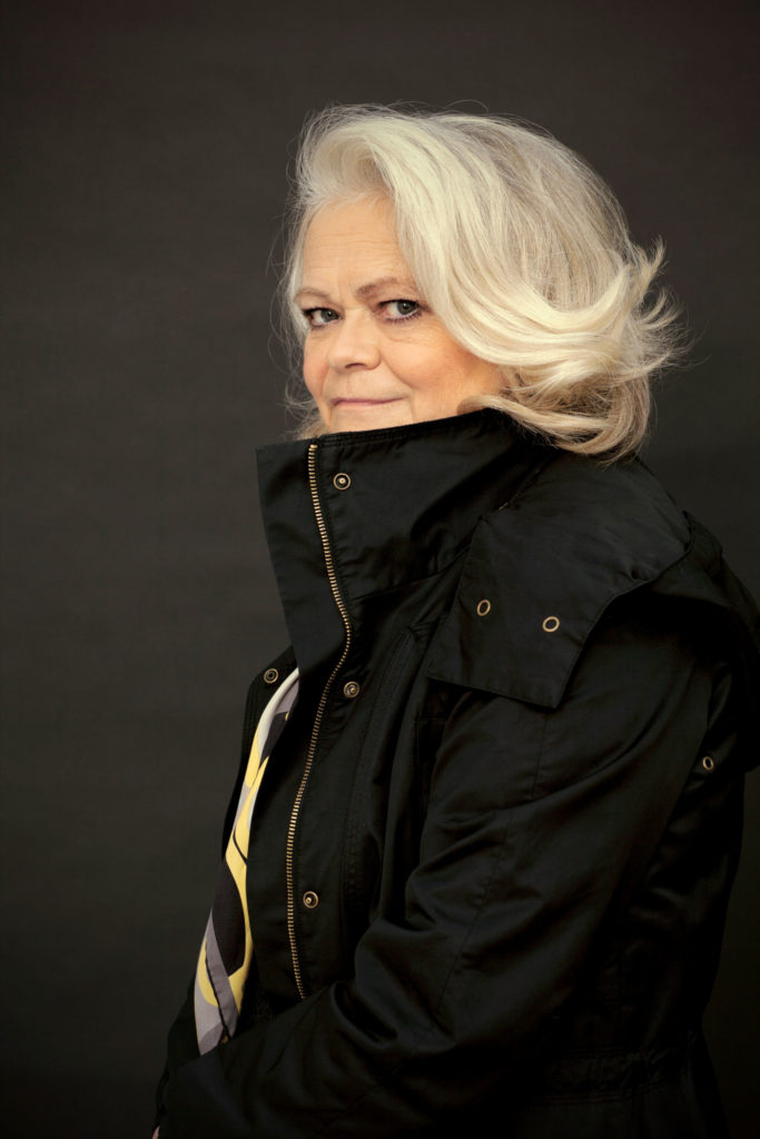 Del Barrett - Hundred Heroines