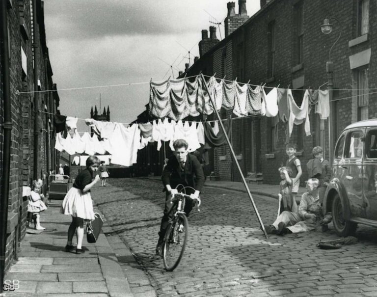 Shirley Baker British Street Photographer - Hundred Heroines