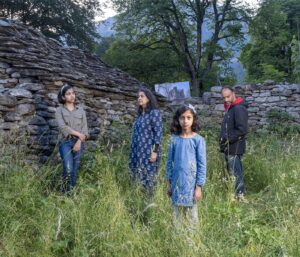 Kashmir: The Making of a Family Album - Hundred Heroines