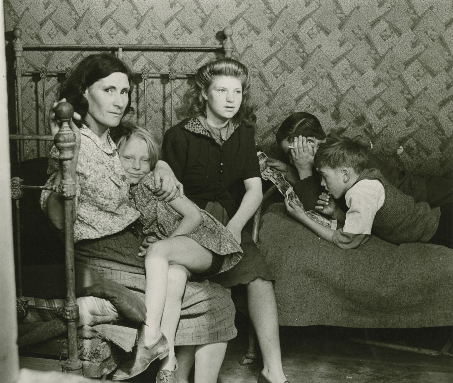 Lives behind the lens - Hundred Heroines